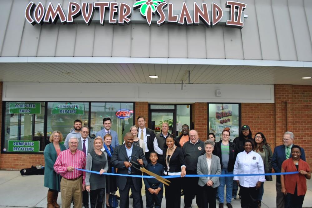 Computer Island Celebrated its Grand Opening - Talbot Spy